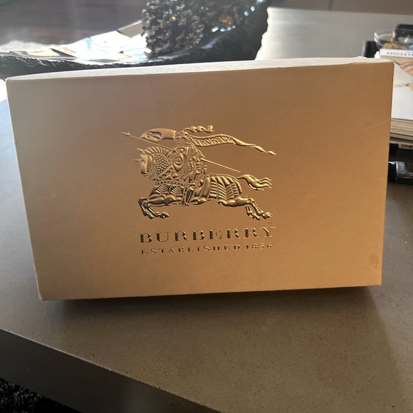 Burberry | Bags | Burberry Small Box | Poshmark